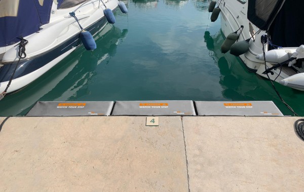 Mooring fenders - dock fenders, pontoon fenders WP 90 | seaEQ